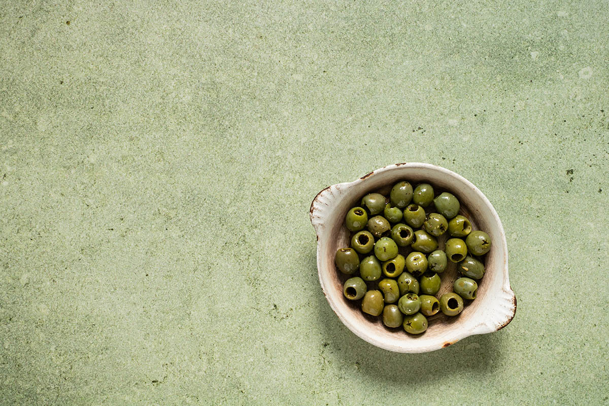 Backdrop ‘olive’ with beautiful shade of green and subtle structures
