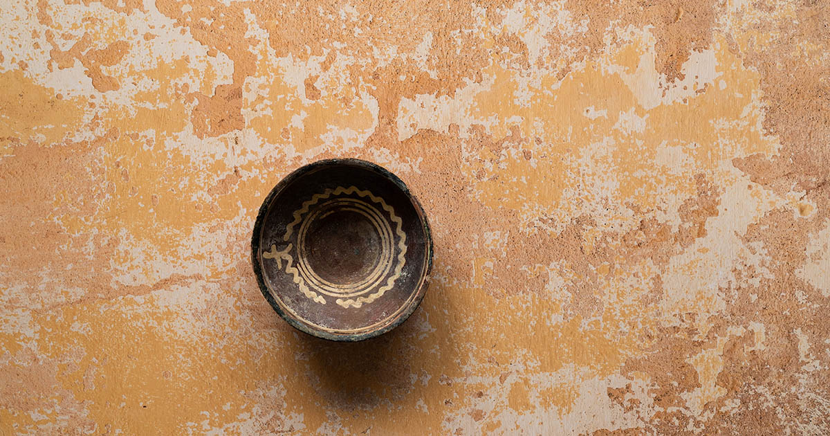 Plaster wall vinyl backdrop with beautiful orange apricot tones